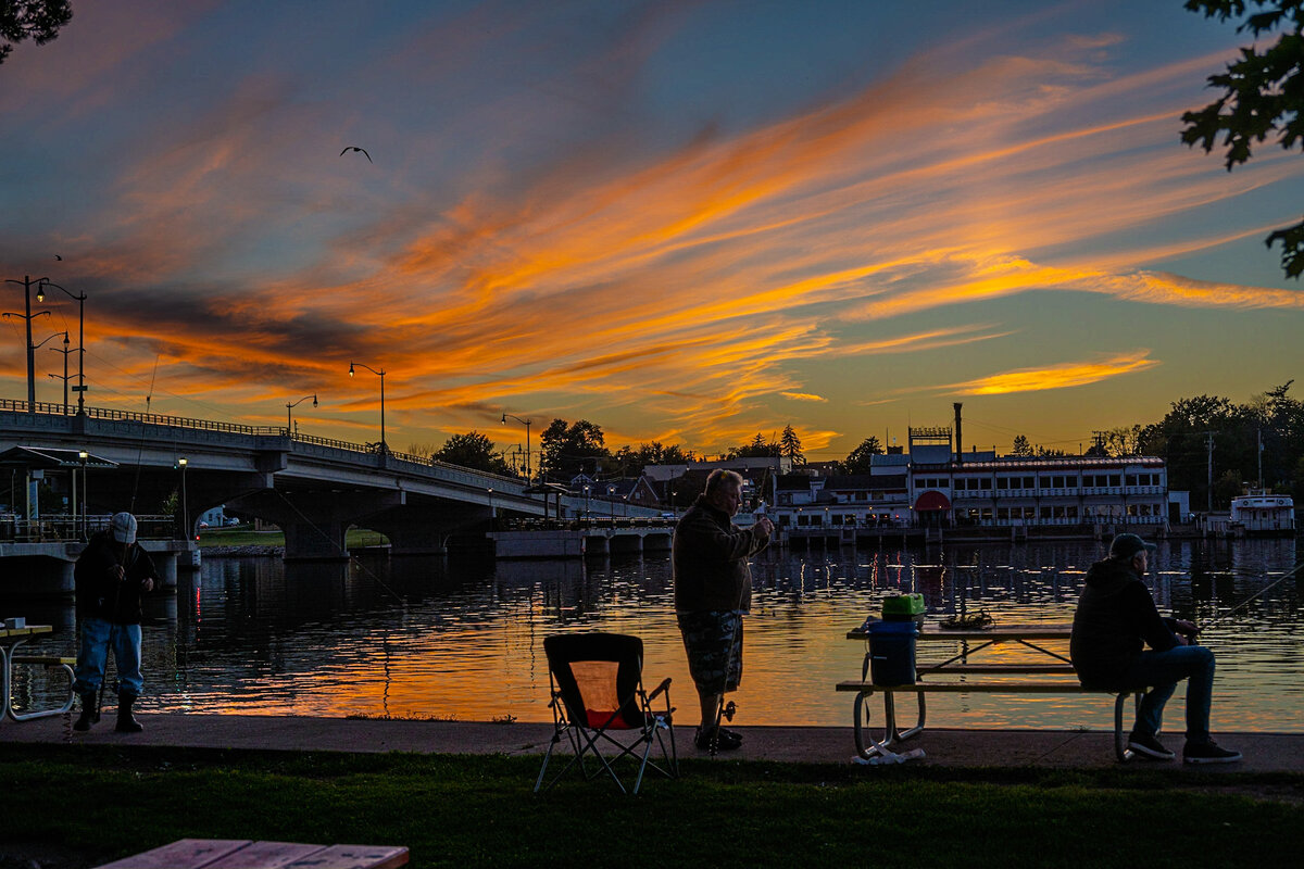 perfect night for fishing | Focal World