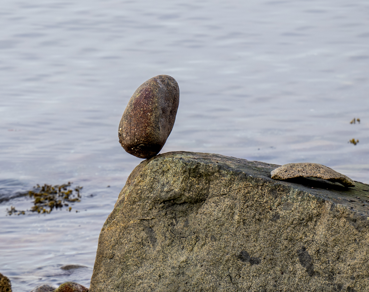 Balancing rocks | Focal World