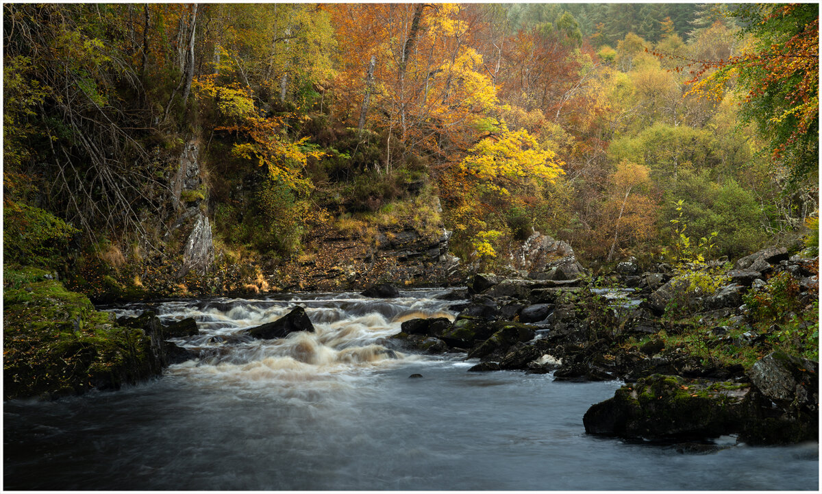 Two views of the Black Water River | Focal World