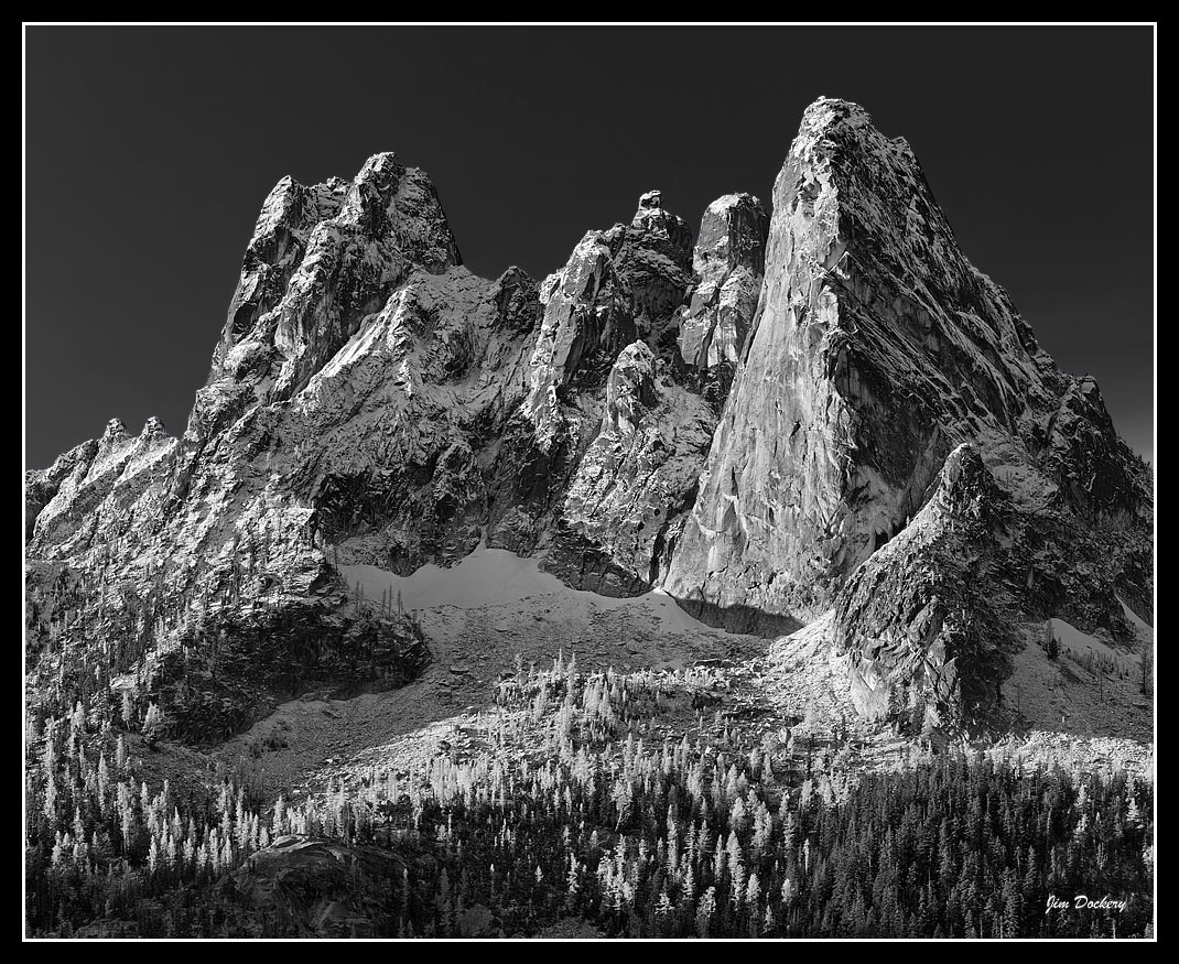 South Early Winter Spires & Liberty Bell | Focal World