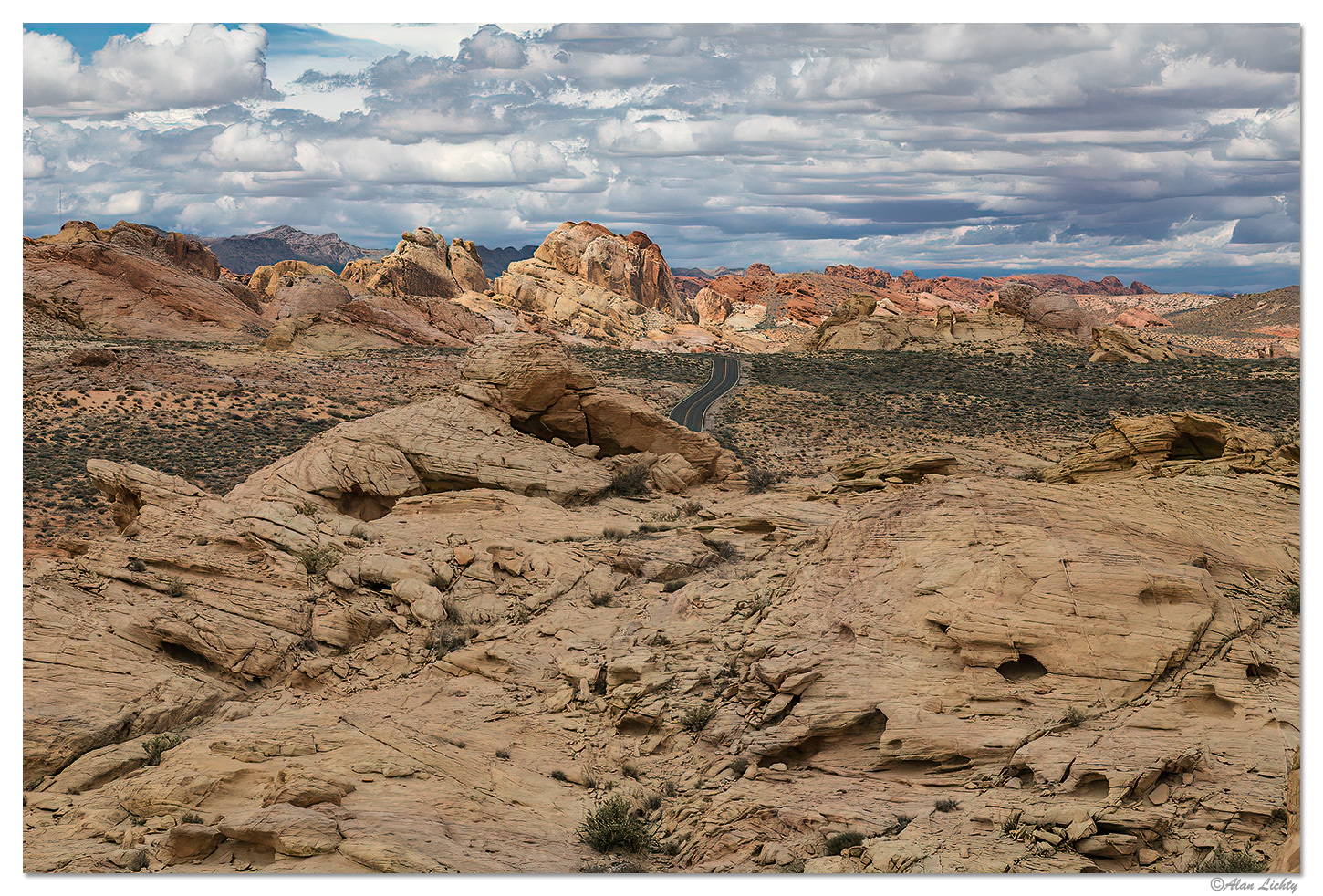Valley of Fire -Mouse's Tank Rd | Focal World